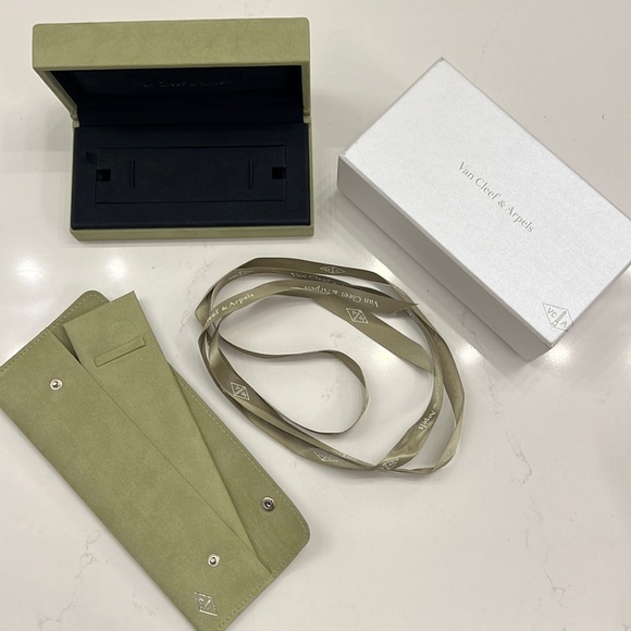 Van Cleef & Arpels | Jewelry | Van Cleef Arpels Bracelet Box Set | Poshmark